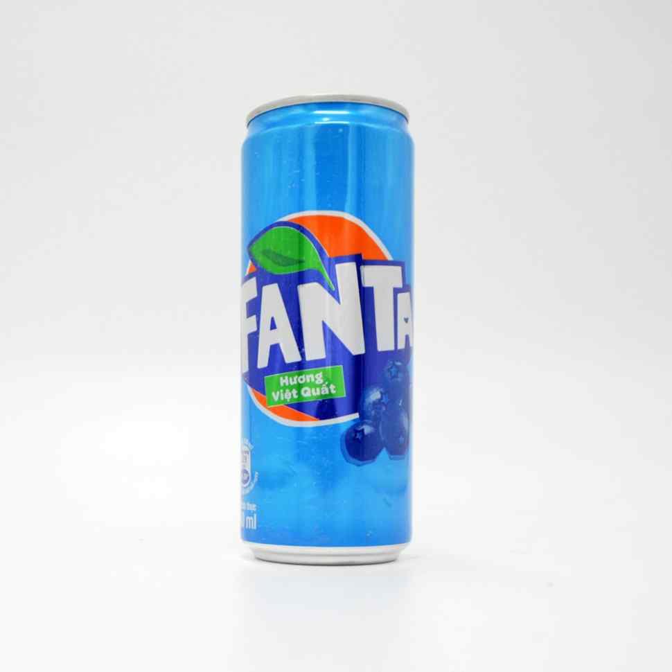 Газированный напиток Fanta Blue Berry 0,33 л